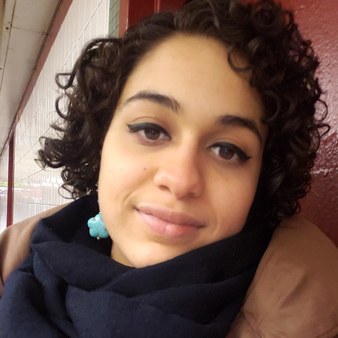 Book Services in Bronx, NY with Carrie