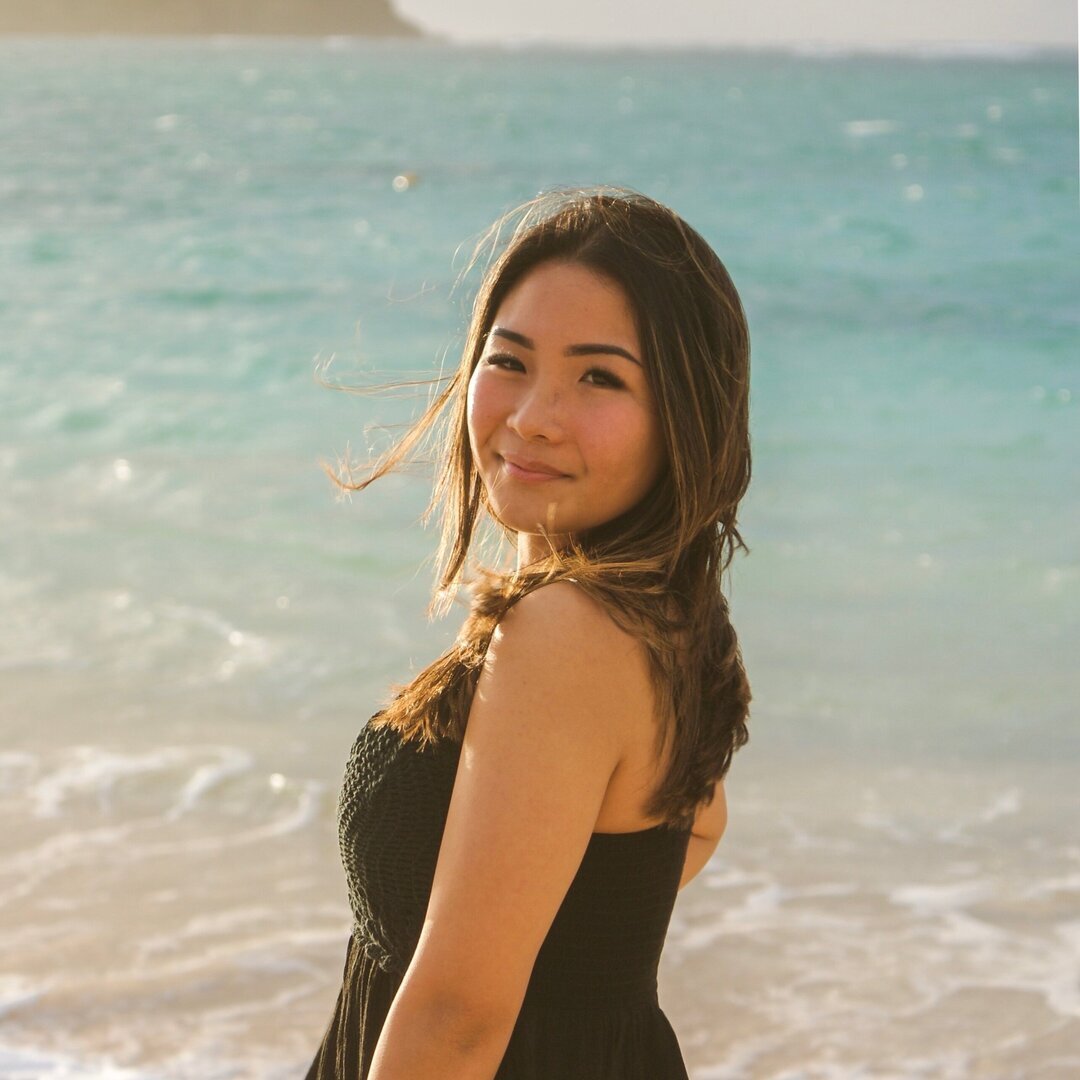 Book Services in Honolulu, HI with Mariam