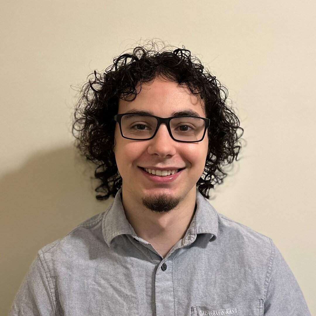 Book Services in Holbrook, NY with Vincent