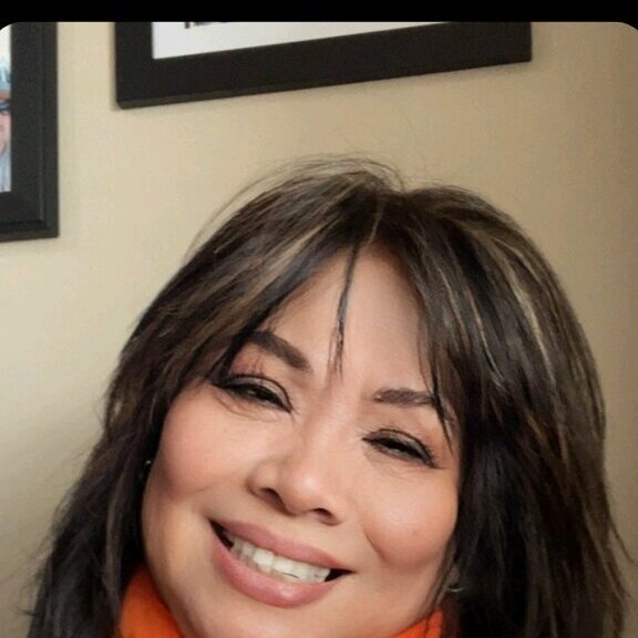 Book Services in Oakland, CA with Griselda