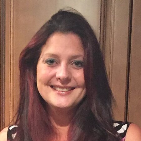 Book Services in Brunswick, OH with Lisa