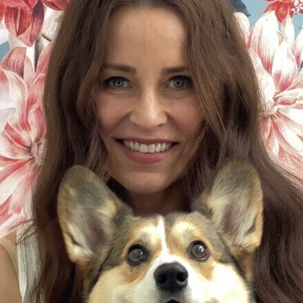 Book Services in Lynnwood, WA with Angela M