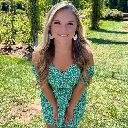 Book Services in Plainville, CT with Stephanie