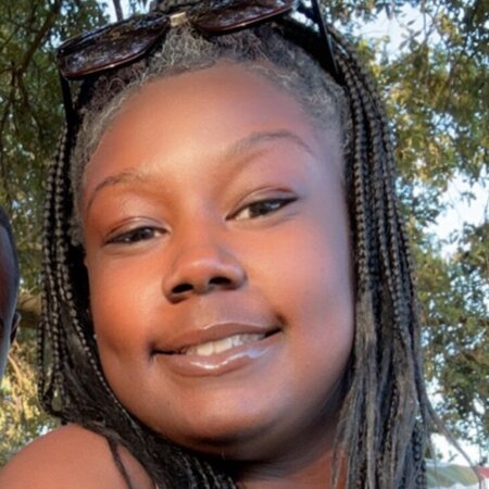 Book Services in Dallas, TX with Takeisha