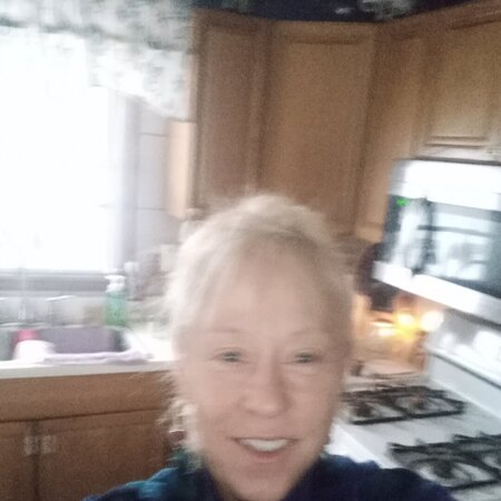 Book Services in Thornton, IL with Willa