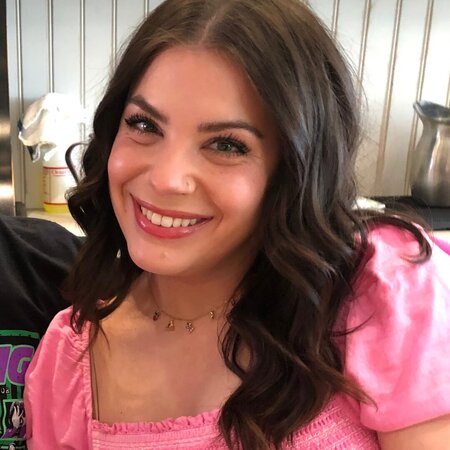 Book Services in Brooklyn, NY with Alyssa