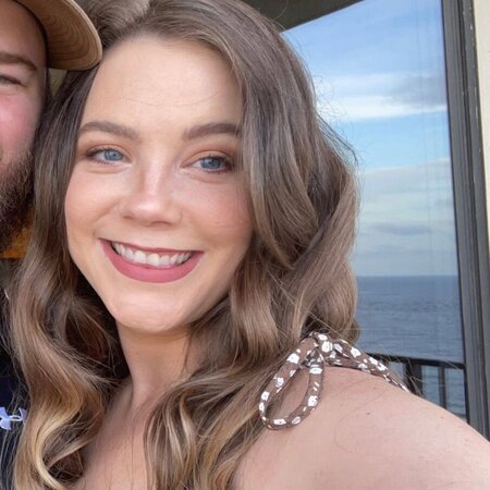 Book Services in Buckner, AR with Jessica