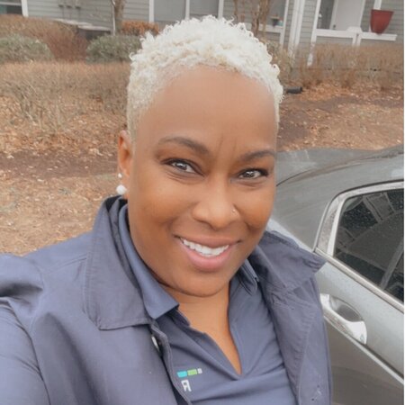 Book Services in Hermitage, TN with Deshana
