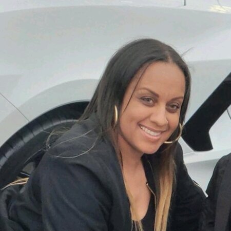 Book Services in Long Beach, CA with Kenyetta