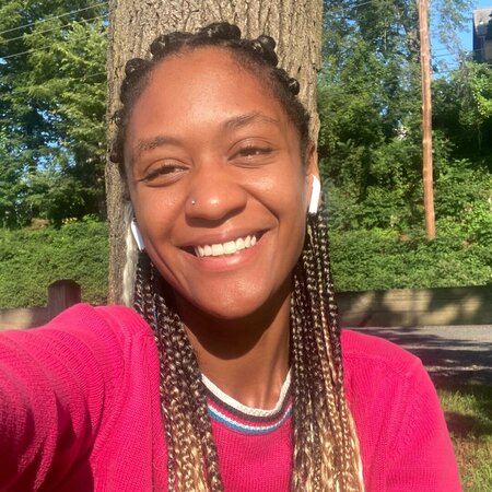 Book Services in Northampton, MA with Jada