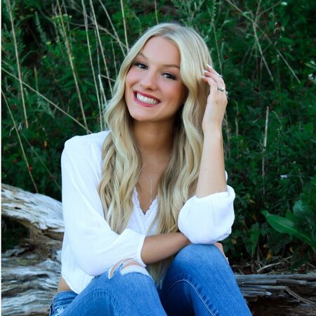 Book Services in North Hollywood, CA with Kassidy