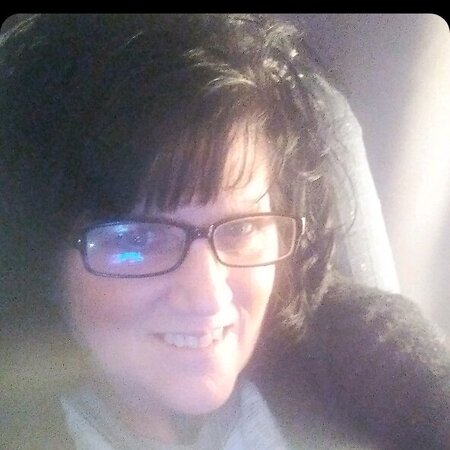 Book Services in Ina, IL with Rachael