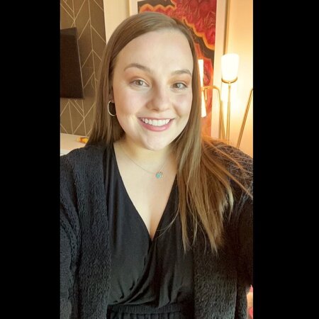 Book Services in Beaverton, OR with Callie