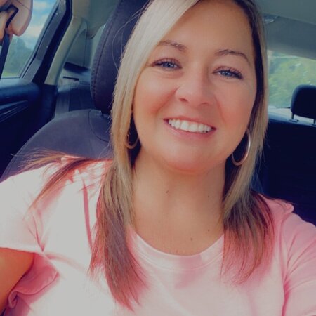 Book Services in Pikeville, NC with Amber