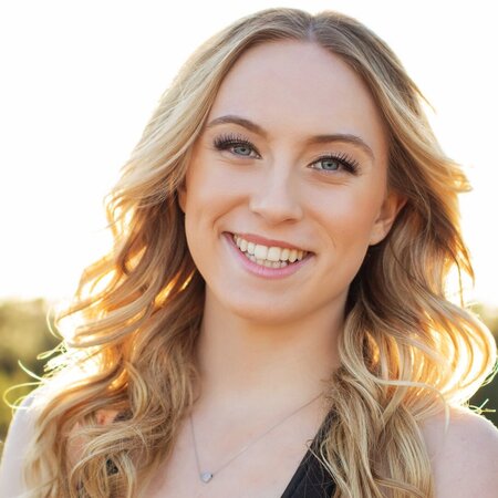 Book Services in Phoenix, AZ with Allison