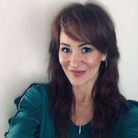 Book Services in Sacramento, CA with Janine