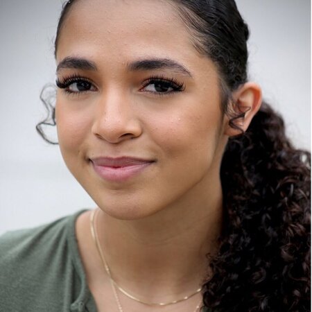 Book Services in North Hollywood, CA with Carly