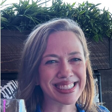 Book Services in Saint Petersburg, FL with Angela