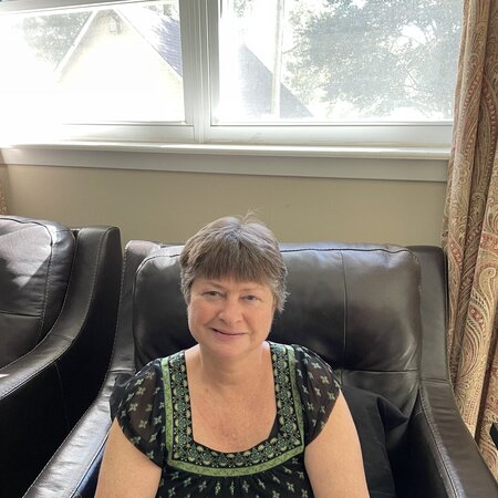 Book Services in Hattiesburg, MS with Lisa