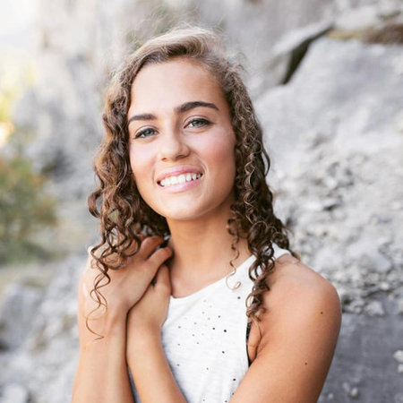 Book Services in Sherwood, OR with Emma