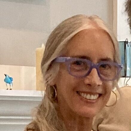 Book Services in Washington, DC with Nancy