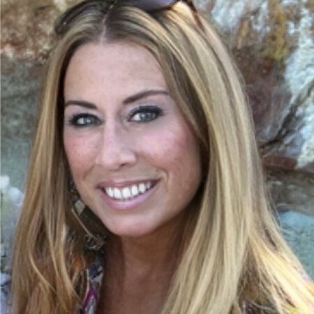 Book Services in Lodi, CA with Cynthia