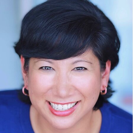 Book Services in Vista, CA with Gretchen