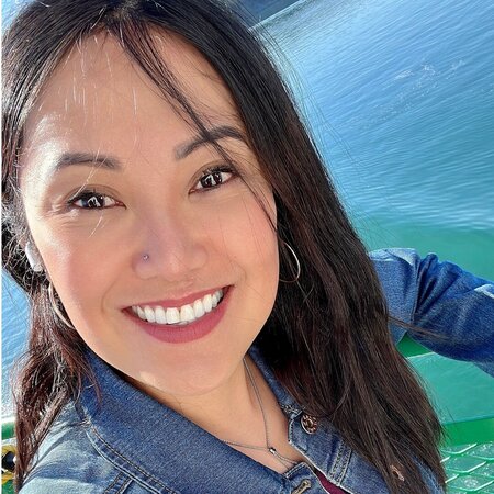 Book Services in Seattle, WA with Maria