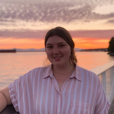 Book Services in Columbus, OH with Macala