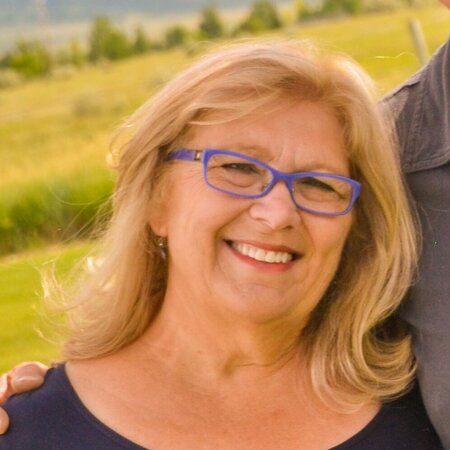 Book Services in North Branch, MN with Anne