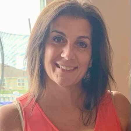 Book Services in Sarasota, FL with Nicky