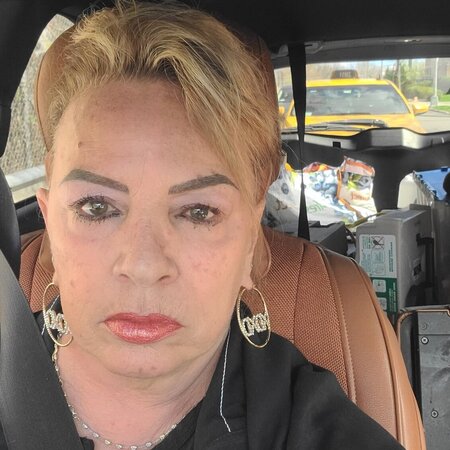 Book Services in Forest Hills, NY with Magda