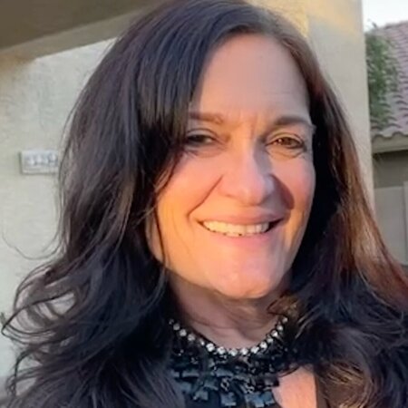 Book Services in Gilbert, AZ with Marla