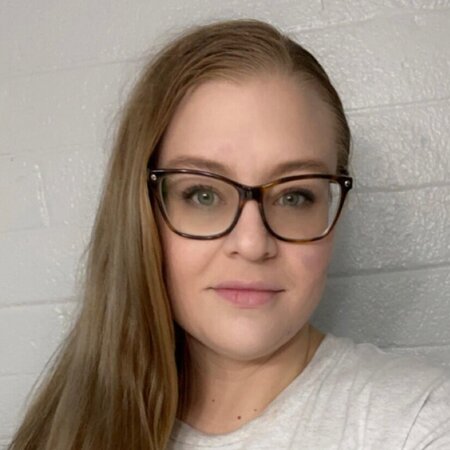 Book Services in Phoenix, AZ with Ashley