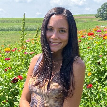 Book Services in Pittsburgh, PA with Aleah