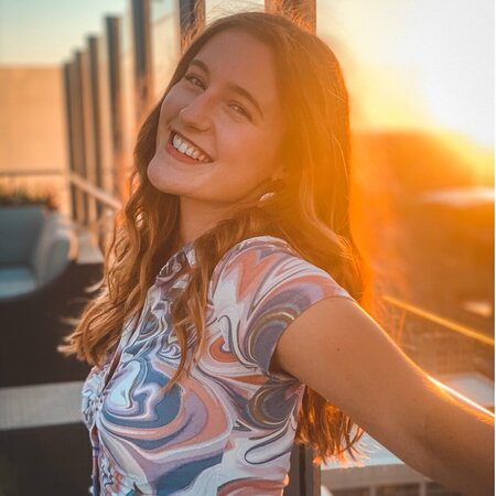 Book Services in Milwaukee, WI with Hailey