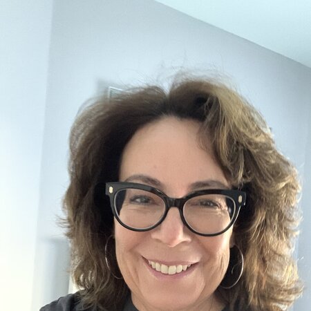 Book Services in Tucson, AZ with Cynthia