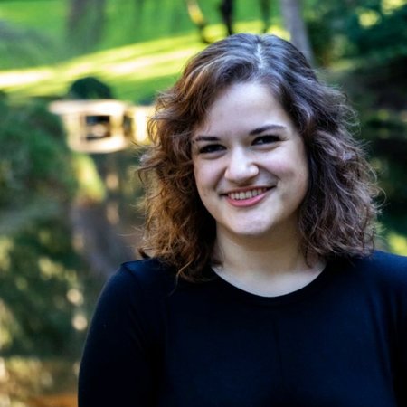 Book Services in Redmond, WA with Abby