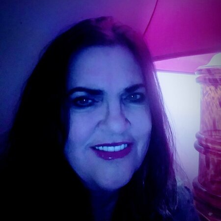 Book Services in Blue Springs, MO with Deborah