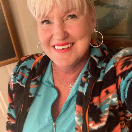 Book Services in Sun City, AZ with Sandi