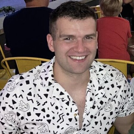 Book Services in Elk River, MN with Alex