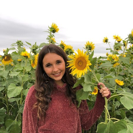 Book Services in Powell, OH with Elizabeth