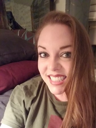 Book Services in Highlands, TX with Nichole