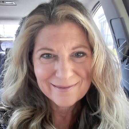 Book Services in El Cajon, CA with Deanne