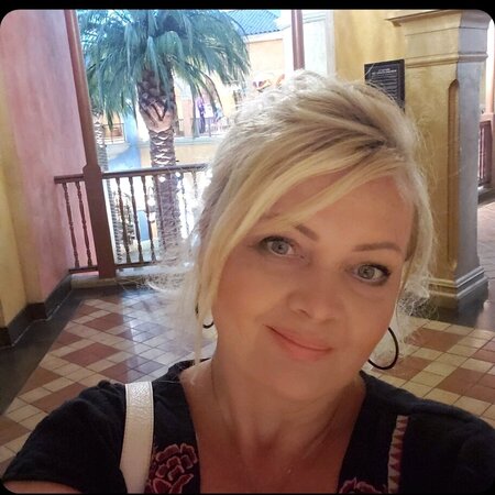 Book Services in Southington, CT with Maria