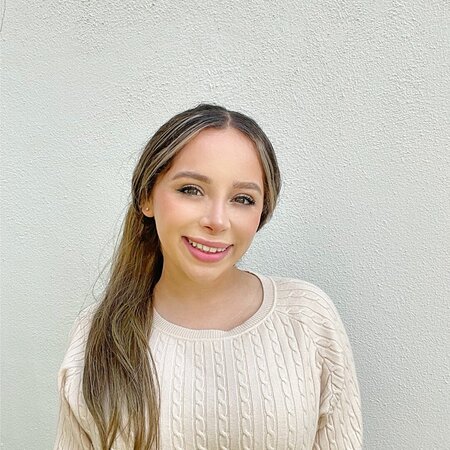 Book Services in Daly City, CA with Aracellys