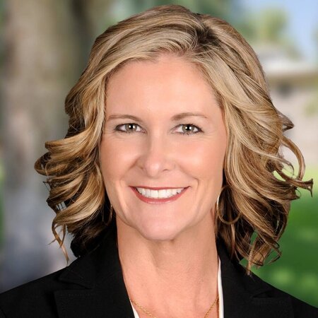 Book Services in Eagle, ID with Errin