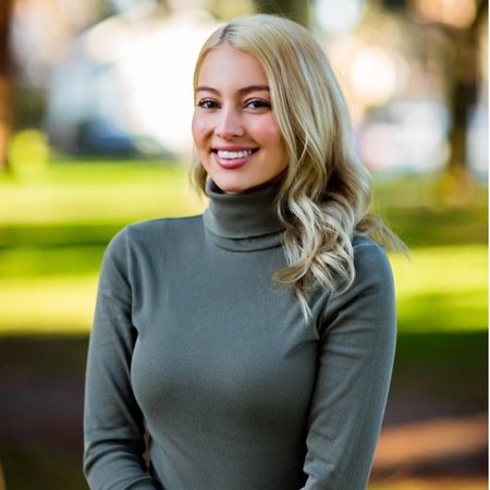 Book Services in Alameda, CA with Hailey