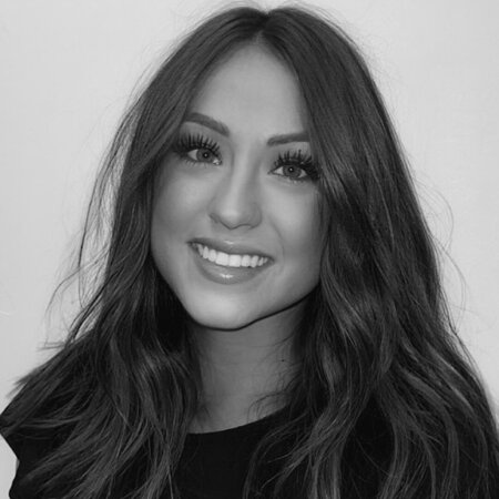 Book Services in Puyallup, WA with Carlee