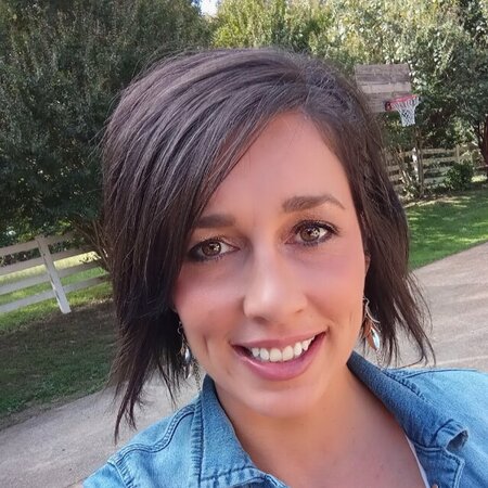 Book Services in Jacksonville, NC with Alicia